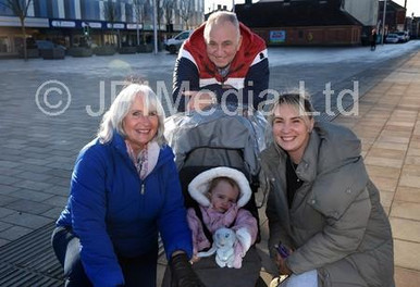 39332129-Rebecca Knott, Raymond Knott their daughter Anne Knott and ...