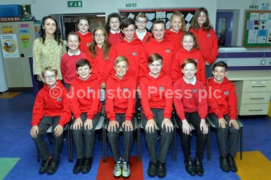 36399928-Cairncastle Primary School P7 pupils with teacher, Miss ...