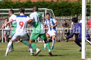 39506876-Joe Gray. Billingham Synthonia 0-6 Hartlepool United FC ...