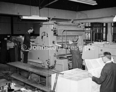 20918690-John Bartholomew and Sons Ltd - Modern German printing presses ...