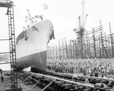 20919022-Princess Alexandra launches HMS Jaguar at Dumbarton - National ...