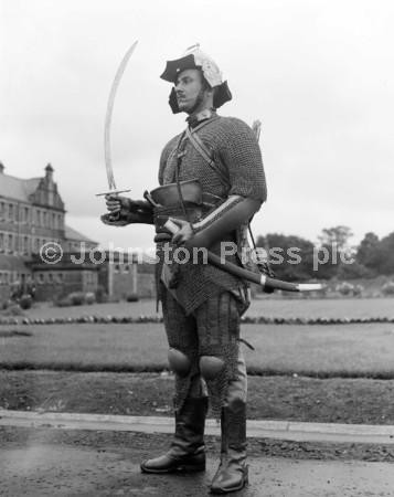 20919067-Turkish army rehearses for the Edinburgh Tattoo during the ...