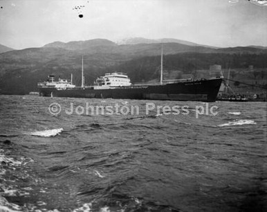 20920298-Finnart oil tanker berth in Loch Long - British Realm ...