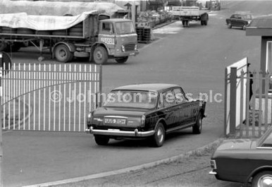 20234545-Lord Stokes visits the Leyland factory in Bathgate in August ...