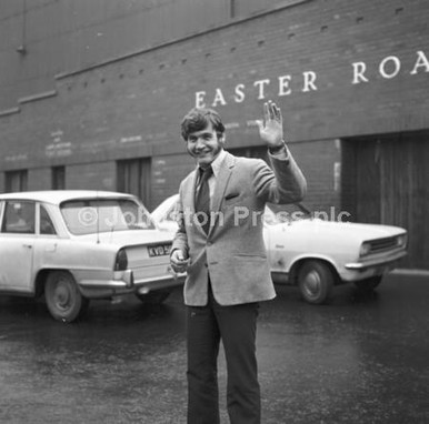20235463-Hibs new signing Joe Baker arrives at Easter Road in January ...