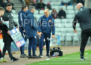 39372597-Alex Neil on the side line. Safc 3-1 Ftfc Efl1 Stadium of ...