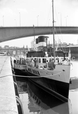 20241452-The Waverley paddle steamer after its refit, ready to return ...