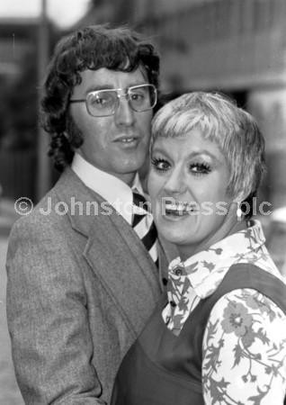 20241506-Actress Sally Miles and ?? in Edinburgh in August 1975 ...
