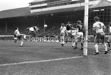 20242283-Scotland v England in the British International Championship ...