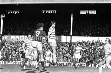 20243130-Hearts v Celtic at Tynecastle in April 1977 - Celtic s Andy ...