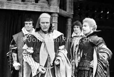 20243533-Robert Eddison and Derek Jacobi in Anthony & Cleopatra at the ...