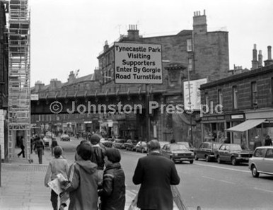 20244541-The sign in Gorgie Road pointing visiting supporters to their ...