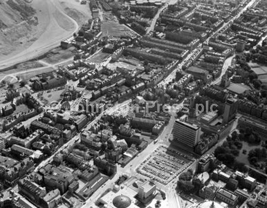 20244582-Aerial of Edinburgh University s McEwan Hall with the car park ...