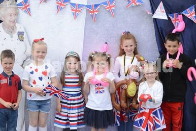 39453374-Fatfield Academy Inspires jubilee party. - Iconic Media Group ...