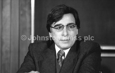 20325341-One of the pioneers of IVF fertility treatments, Dr Robert ...