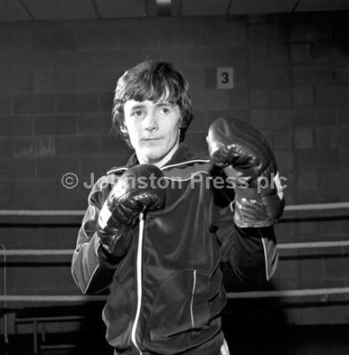 20327398-Edinburgh boxer Danny Flynn in December 1979. - National World ...