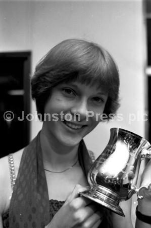 22560134-Linsey MacDonald wins the Lorimers Breweries Scottish ...