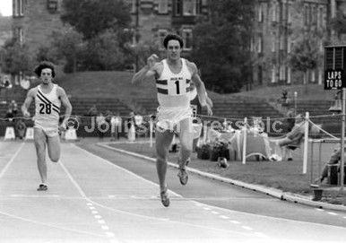 22561401-Athlete Allan Wells no 1 the 100m race at the Scottish ...