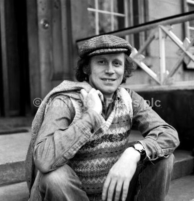 22576848-Folk singer Archie Fisher in March 1981. - National World ...