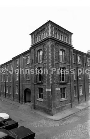 22577781-Rosemount Buildings in Edinburgh were being restored in ...