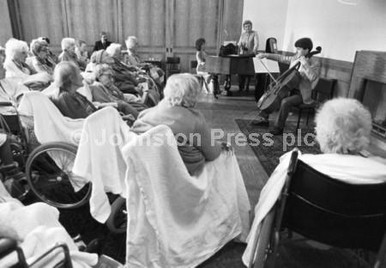 22622277-Cellist Stephen Adam and pianist Lydia Flett perform for ...