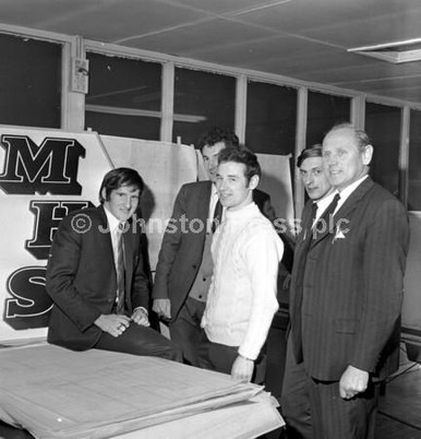 20364884-Hibs new player Johnny Graham receiving a welcome at Easter ...