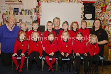 36902316-P1 Pupils at Bushmills Primary School with from Left Mrs ...