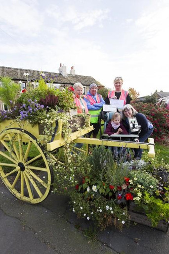 39587035-Roberttown in Bloom have been awarded the Yorkshire Rose Large ...