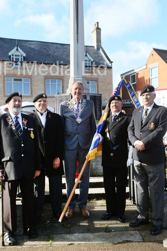 39589691-Town Mayor Paul Goodwin at the service of remembrance that ...