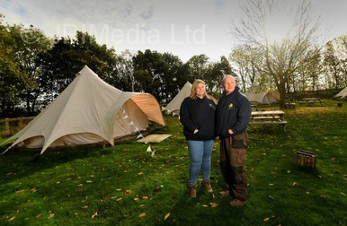 39602289-Jonathan and Catherine Hodgson pictured with the Glamping ...