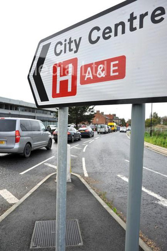 39602757-Gridlock in Chichester, as traffic lights on Westhampnett Road ...