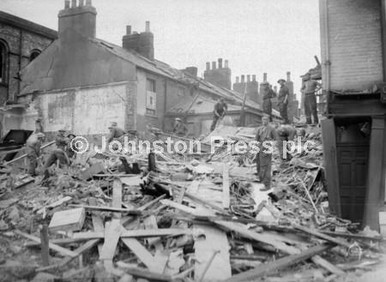 29847294-SECOND WORLD WAR BOMB DAMAGE, HULL - National World | Newsprints