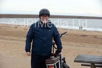 39295003-Out and about on Marine Walk, Roker. Greg Fellows. - National ...