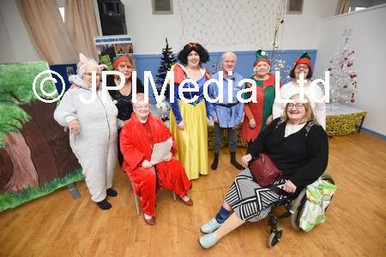 39298722-Christmas party and panto at Claremont First Step Community ...