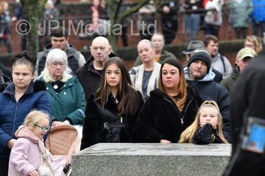 39611015-Remembrance Day parade Victory Square, Hartlepool. Picture by ...