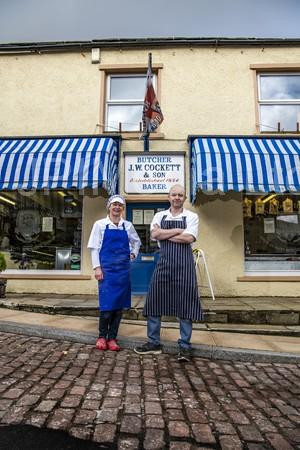 38908969-25 February 2021. . . . . Siblings Louise and Dan Cockett at ...