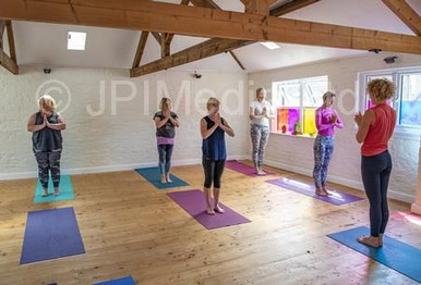 39019244-19 June 2021. . . . . Â Yoga teacher ZoÃ« Speekenbrink leads a ...