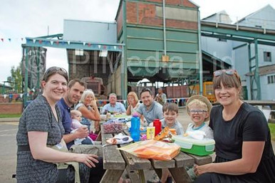 38931051-The Big Miners Picnic at National Coal Mining Museum Holliday ...