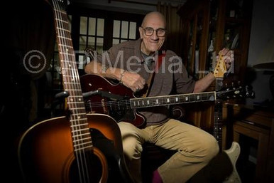 39242519-Eric Lee who played with the Aces back in the Beatles era ...