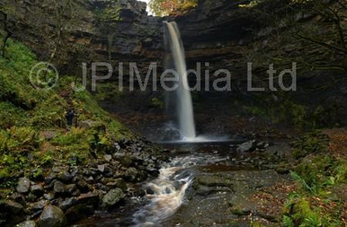 39245104-Ann Rennoldson and Chris Robinson, who have taken over one of ...