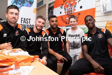 38111233-Allan Sumner with Ryan Hardie, James Husband, Curtis Tilt and ...