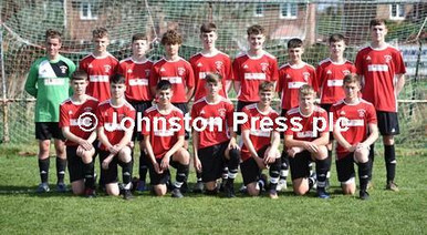 38122562-Picture by Julian Brown 08 09 19 Thornton Cleveleys BACK ROW ...