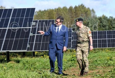 39153659-Minister for Defence Procurement Jeremy Quinn who officially ...