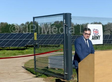 39153673-Minister for Defence Procurement Jeremy Quinn officially opens ...