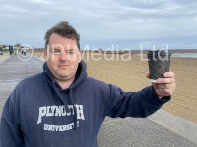 39148151-David Aspen with his hot Coffee at Roker Beach. Picture by ...