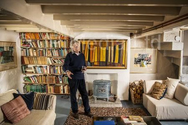 38940642-7 April 2021. . . . . . . Art collector Ronnie Duncan in his ...