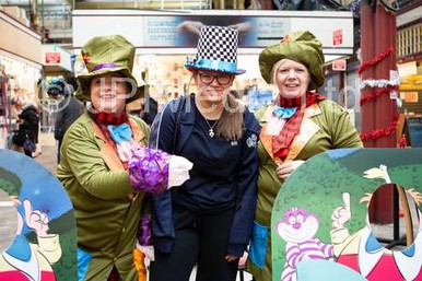 39292953-Market holders doing panto-themed Christmas prize trail ...