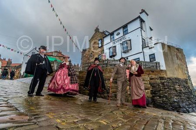 39292782-Date: 4th December 2021. Picture James Hardisty. Robin Hood s ...