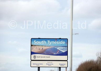 38919091-South Tyneside border sign. - National World | Newsprints