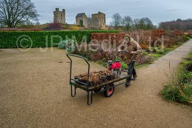 39295633-Date: 7th December 2021. Picture James Hardisty. Helmsley ...